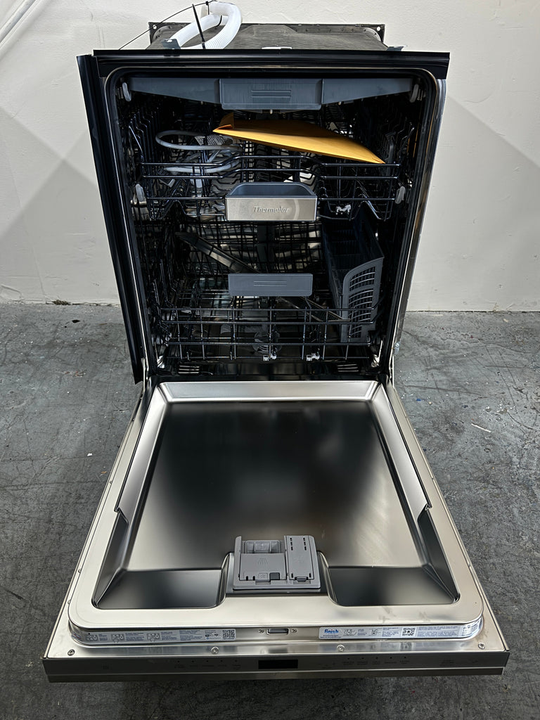 Thermador Emerald Series DWHD560CFP 24 Inch Fully Integrated Built-In ...